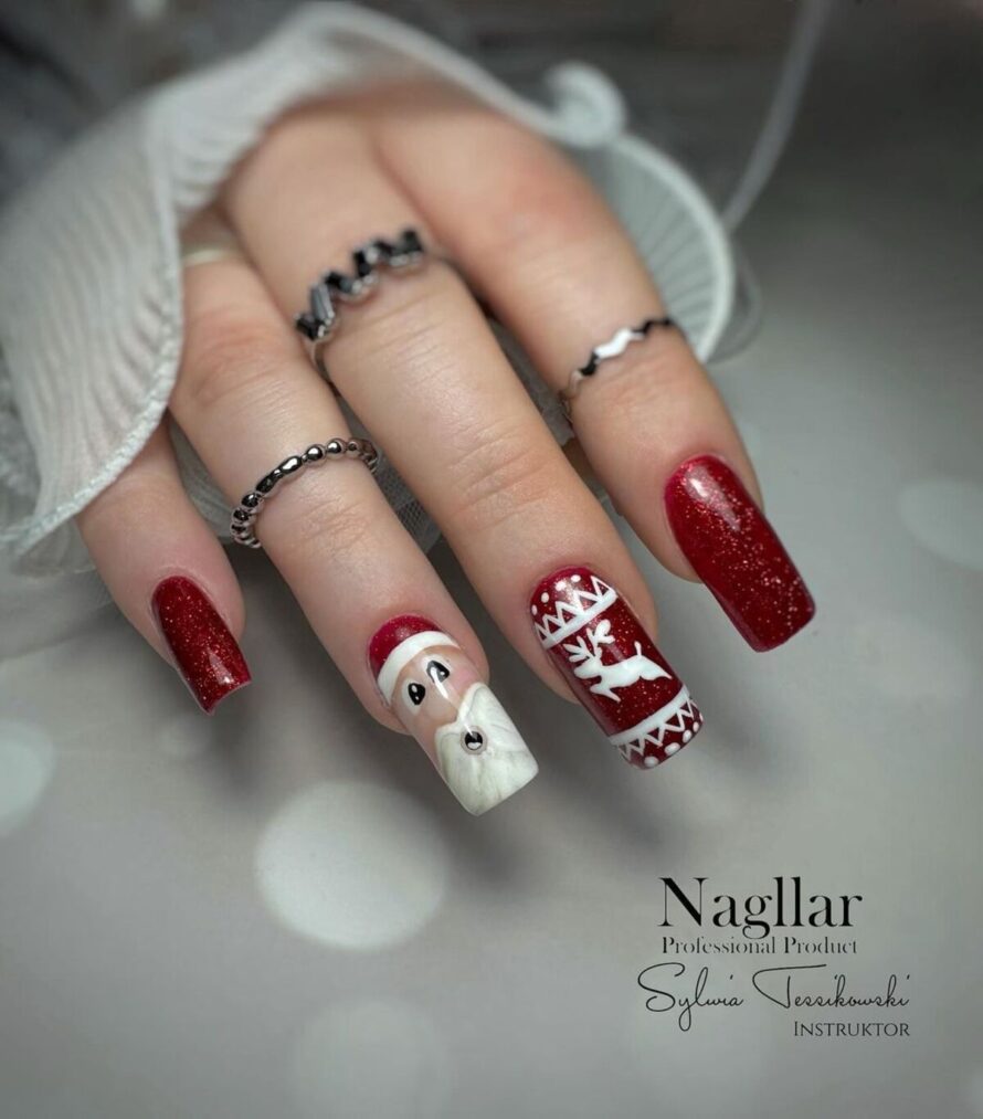 25 Adorable Santa Claus Christmas Nails for a Jolly Look