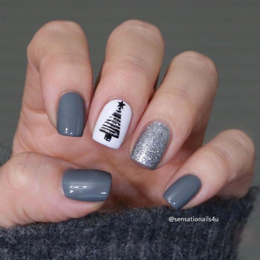 30 Chic Silver Christmas Nails for a Frosty Festive Vibe