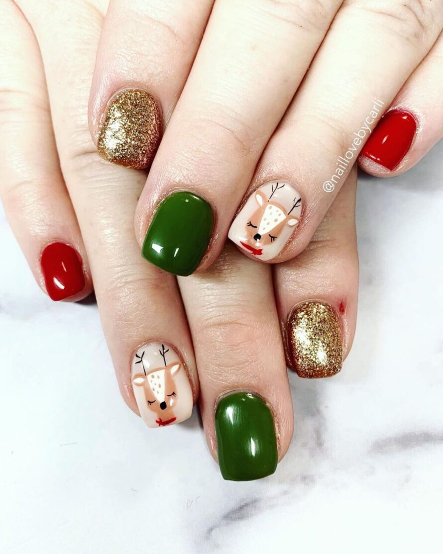27 Cute Reindeer Christmas Nails To Add Some Holiday Cheer