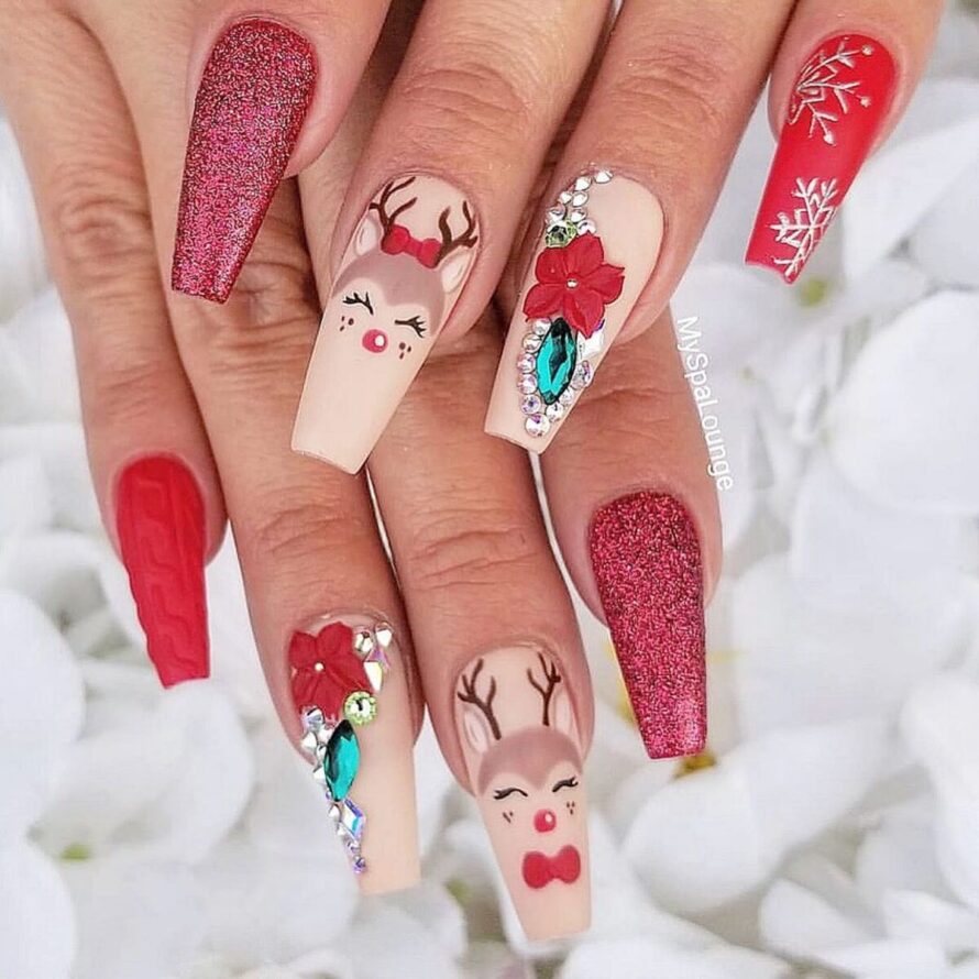 27 Cute Reindeer Christmas Nails To Add Some Holiday Cheer