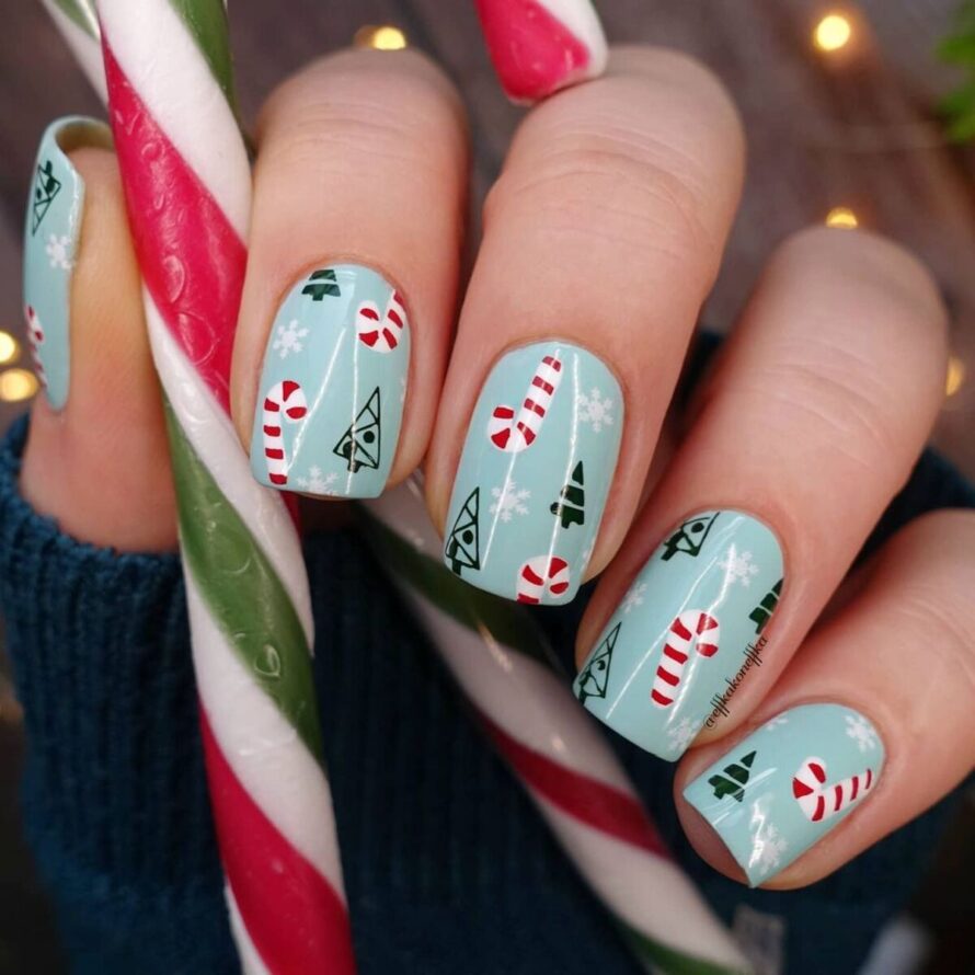 28 Sweet Candy Cane Christmas Nails To Satisfy Your Holiday Sweet Tooth