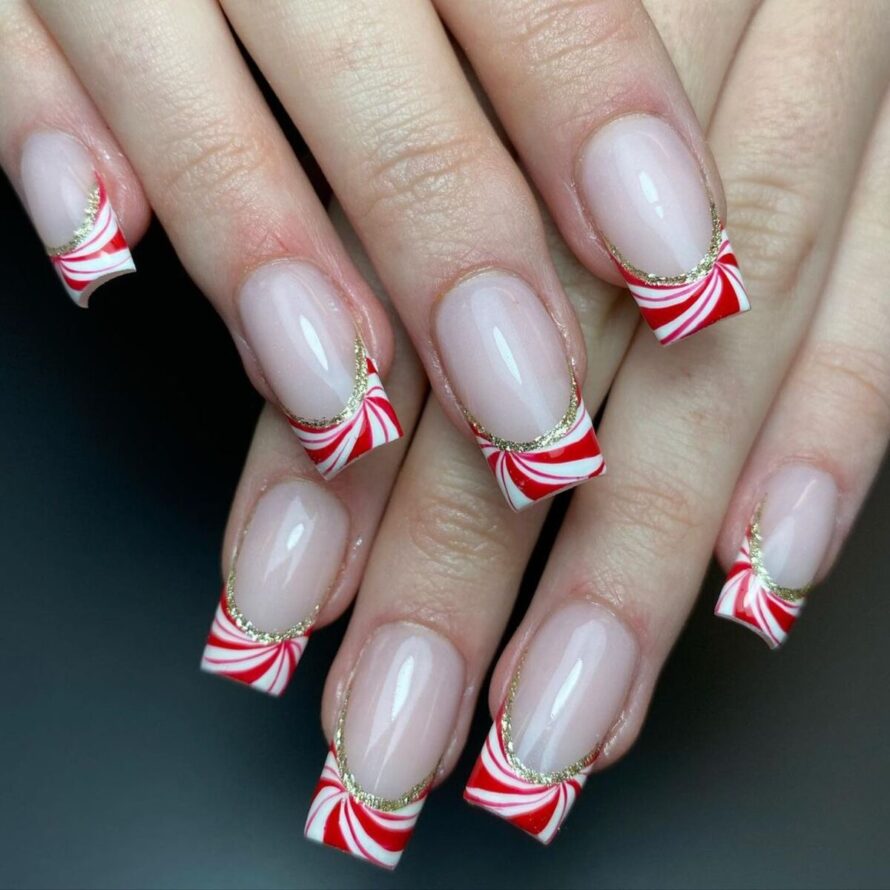 28 Sweet Candy Cane Christmas Nails To Satisfy Your Holiday Sweet Tooth