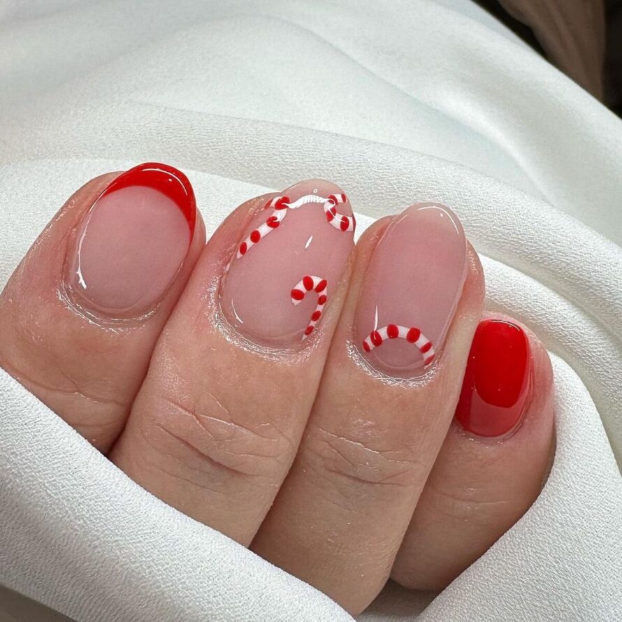 28 Sweet Candy Cane Christmas Nails To Satisfy Your Holiday Sweet Tooth