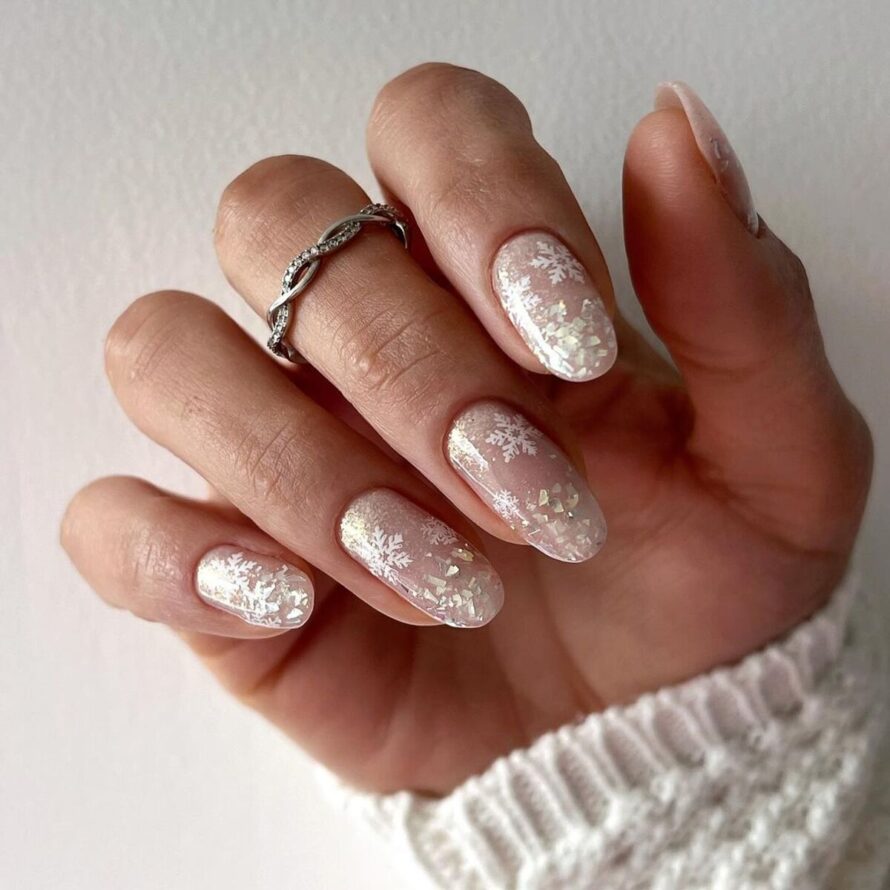 25 Chic Winter Manicure Ideas to Elevate Your Style Game
