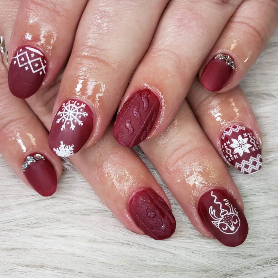 25 Stunning Matte Winter Nail Ideas to Elevate Your Style