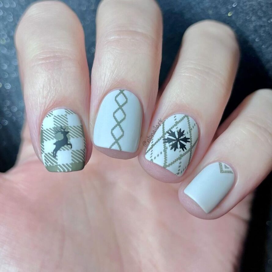 25 Stunning Matte Winter Nail Ideas to Elevate Your Style