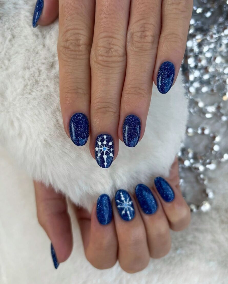 25 Stunning Winter Manicure Colors to Elevate Your Style