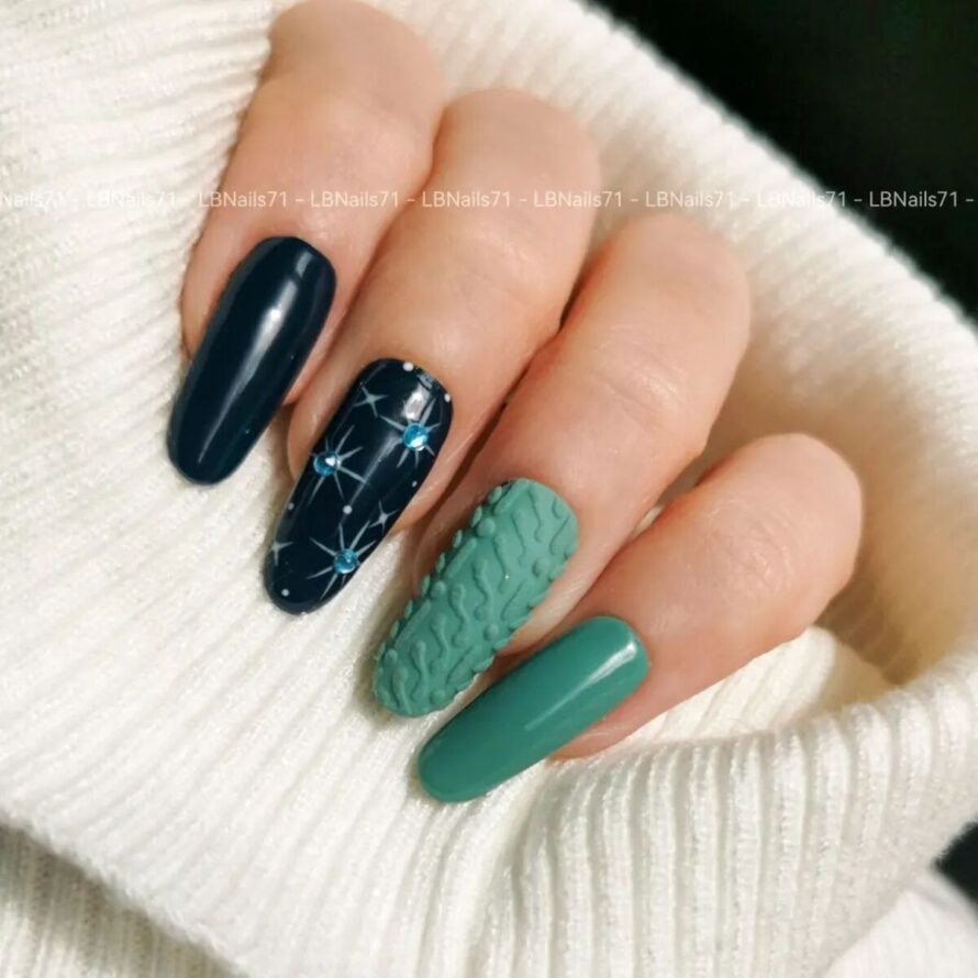 25 Stunning Winter Manicure Colors to Elevate Your Style