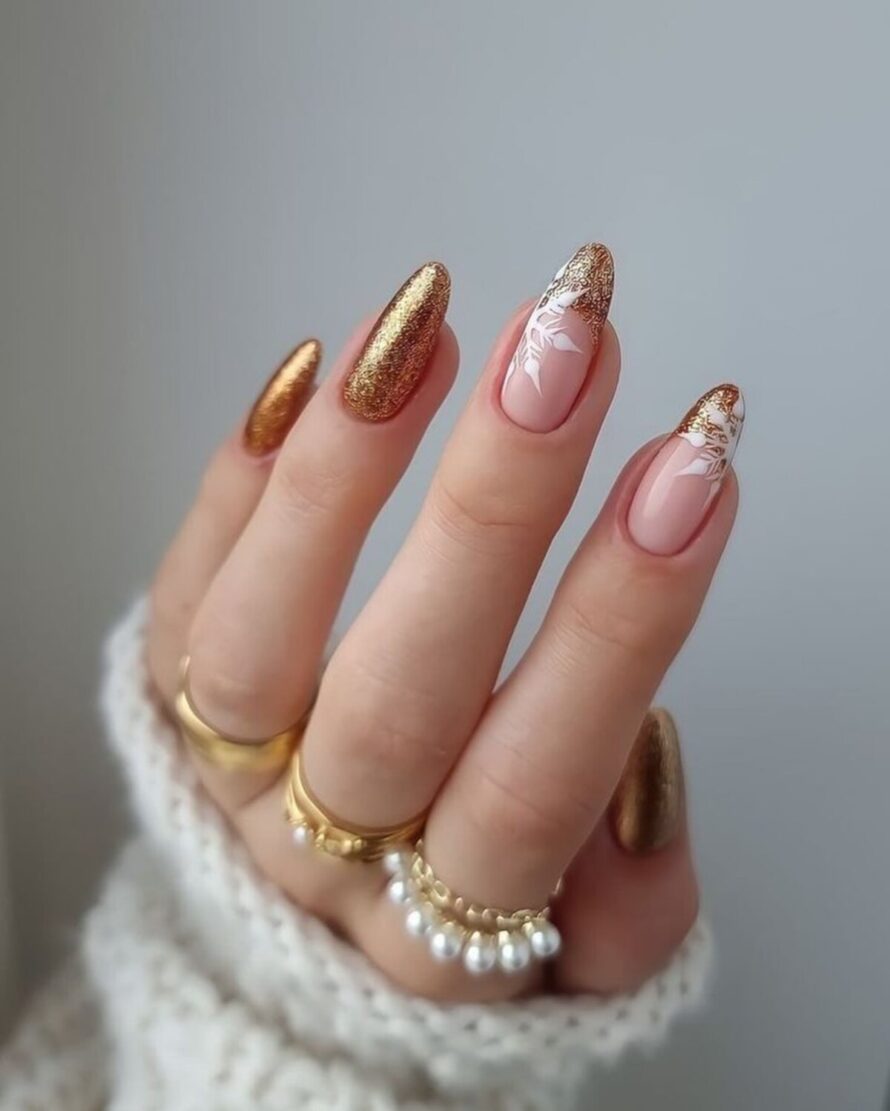 25 Glamorous Gold Winter Nail Ideas to Sparkle Your Holiday Season