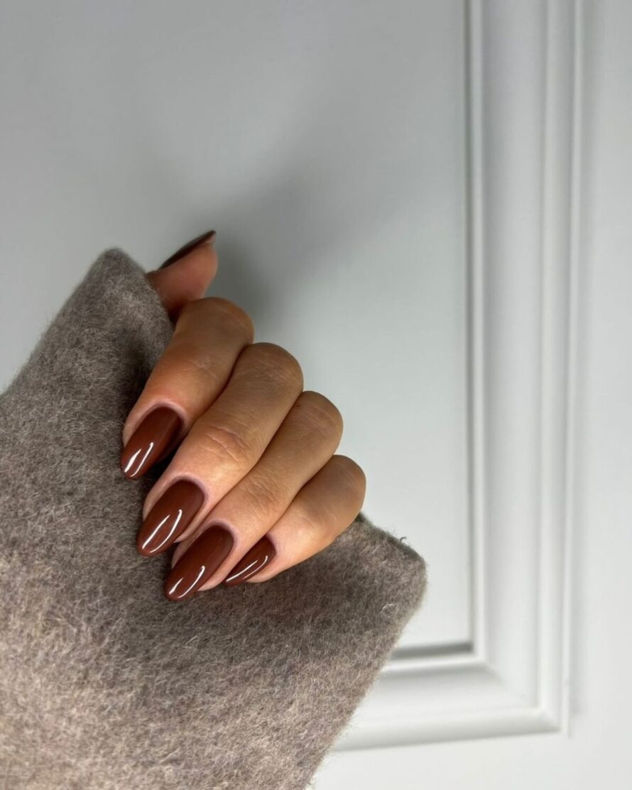 25 Gorgeous Solid Color Nail Ideas to Rock this Winter