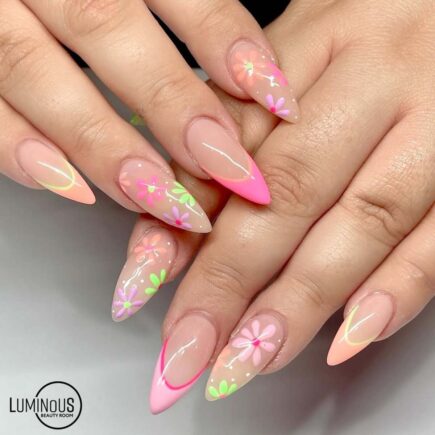 25 Gorgeous Spring Nail Designs to Get You Excited for Warmer Days