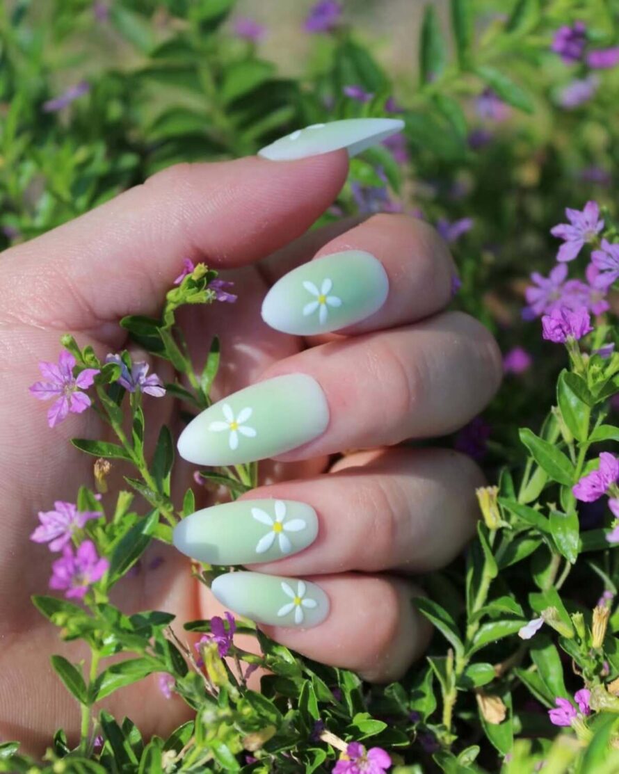 25 Gorgeous Spring Nail Designs to Get You Excited for Warmer Days