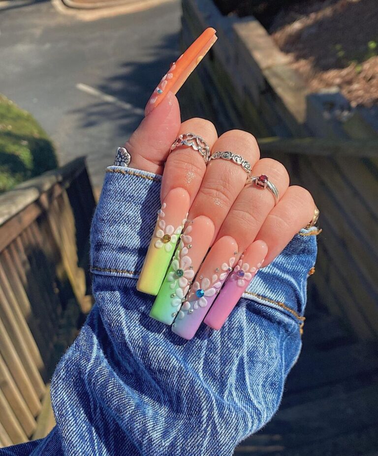 25 Stunning Long Square Nail Design Ideas for a Touch of Modern Elegance