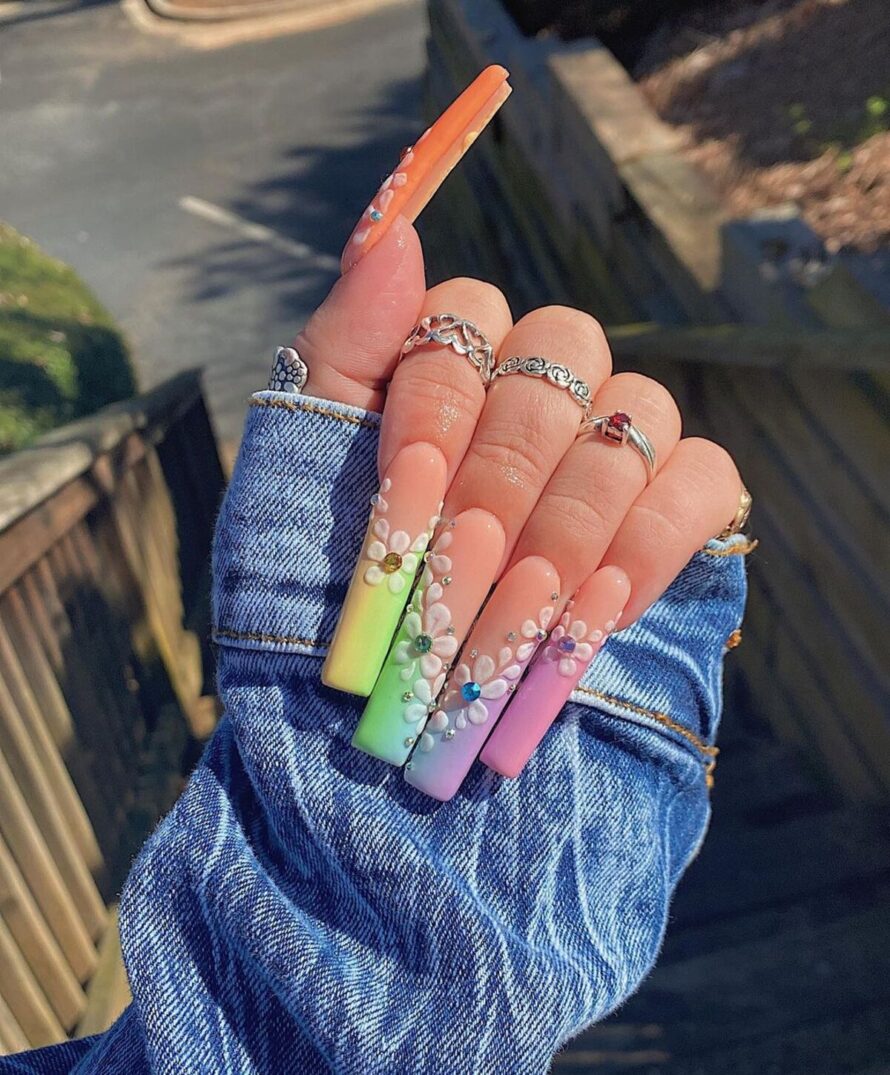 25 Stunning Long Square Nail Design Ideas for a Touch of Modern Elegance