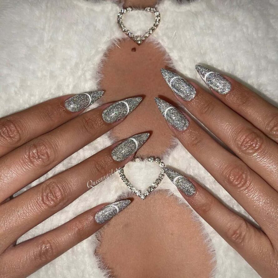 26 Spectacular Silver Nail Design Ideas for a Dazzling Look