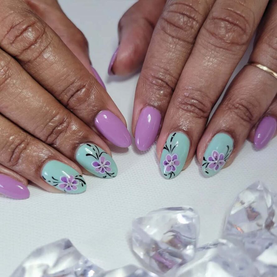 28 Elegant Spring Nail Designs in Lavender and Mint Green to Try Now