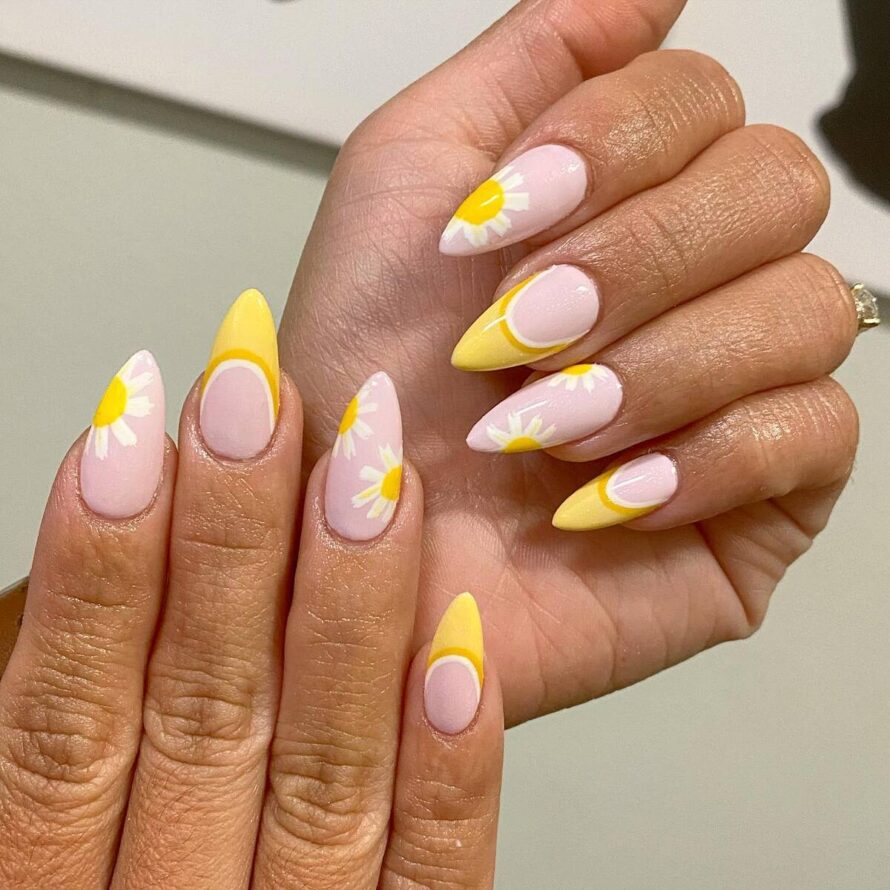 28 Chic Easter Nail Designs in Soft Yellow and Pink