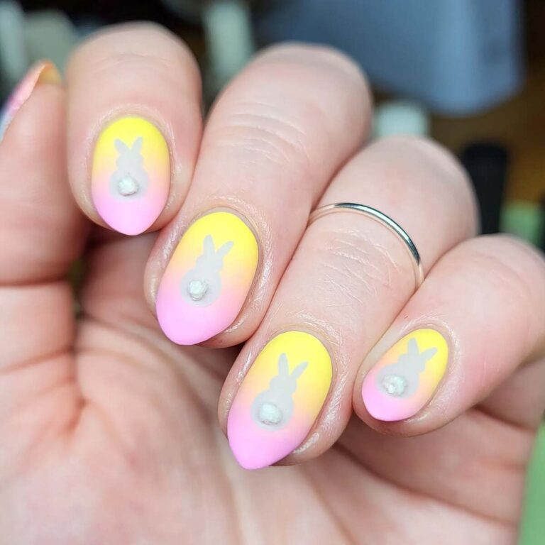 28 Chic Easter Nail Designs in Soft Yellow and Pink