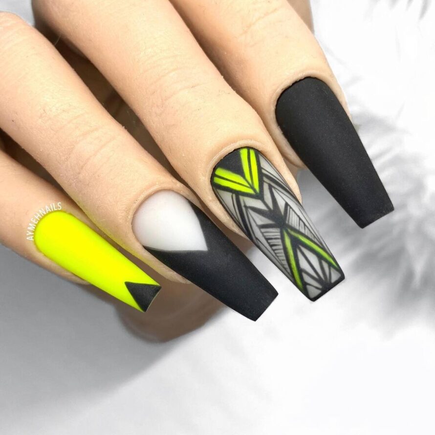 27 Bright and Fun Coffin Nails with Neon and Geometric Patterns for Summer